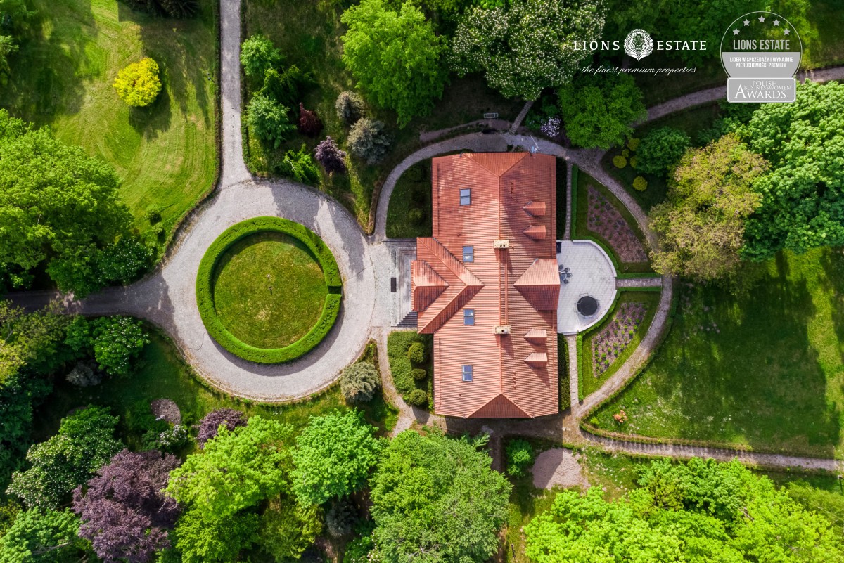 Unique mansion built in 1871