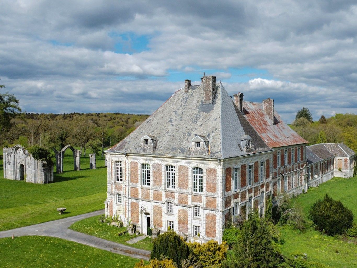 Charleville-Mézières - Monastery for sale Grand-Est